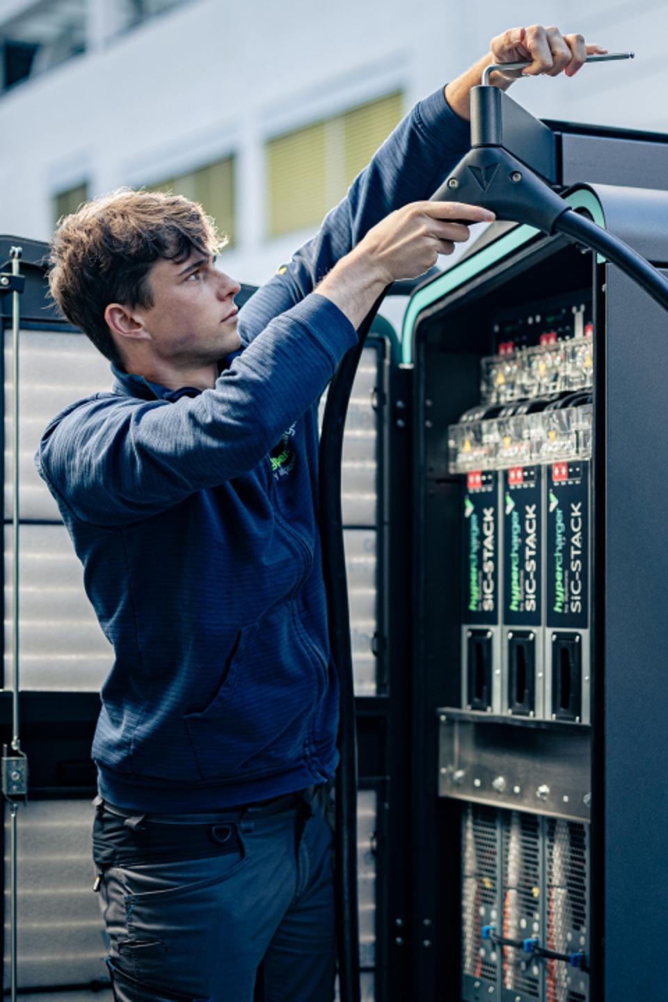 Careers | Alpitronic